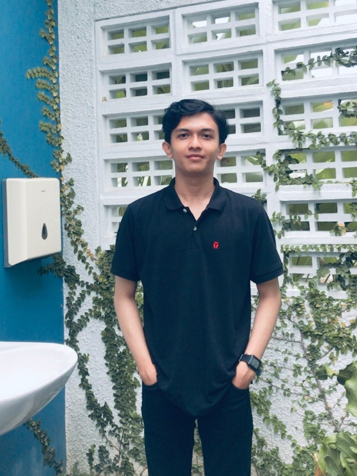 REVAN - M. Revanza Yuzar